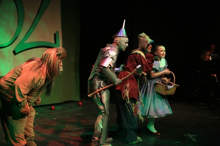 Front Row Centre - Wizard of Oz