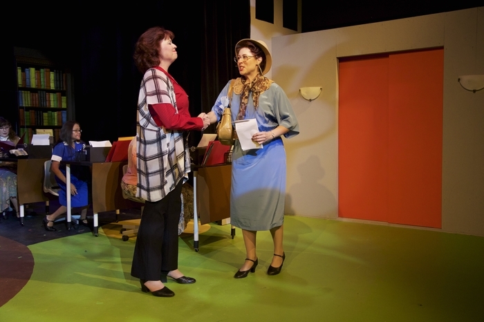 Front Row Centre - 9 to 5 The Musical