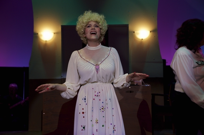 Front Row Centre - 9 to 5 The Musical